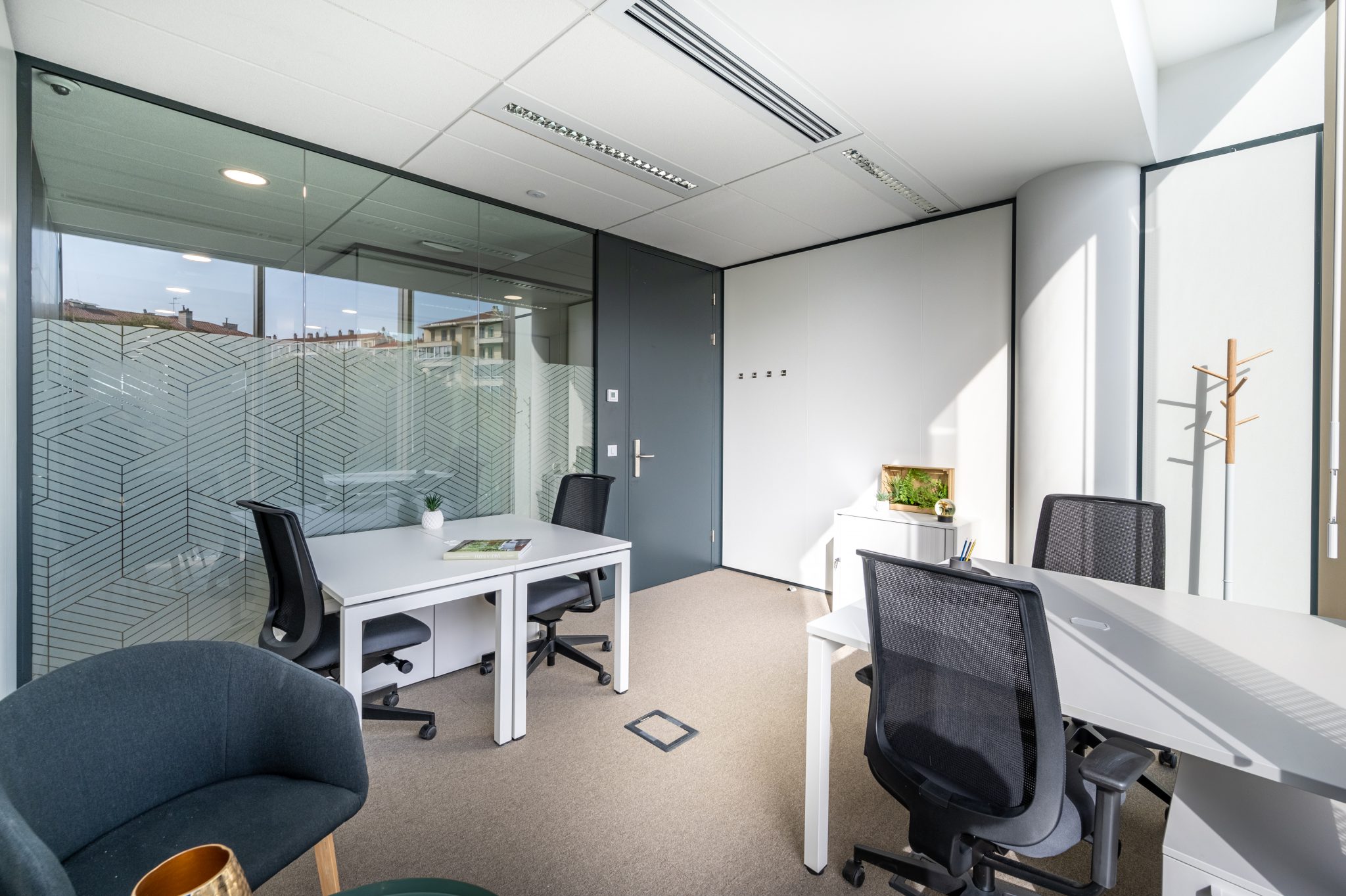 Walls that ensure flexibility for IWG Spaces Marseille - Maars Living