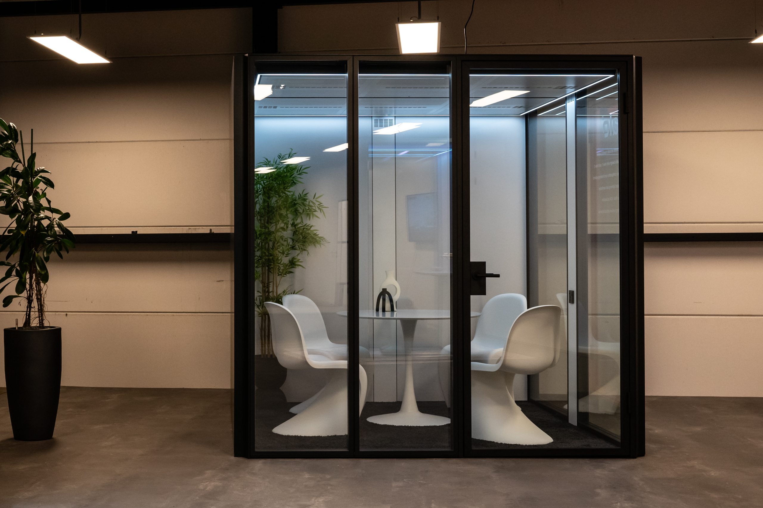 Halo pod – Maars Living Walls