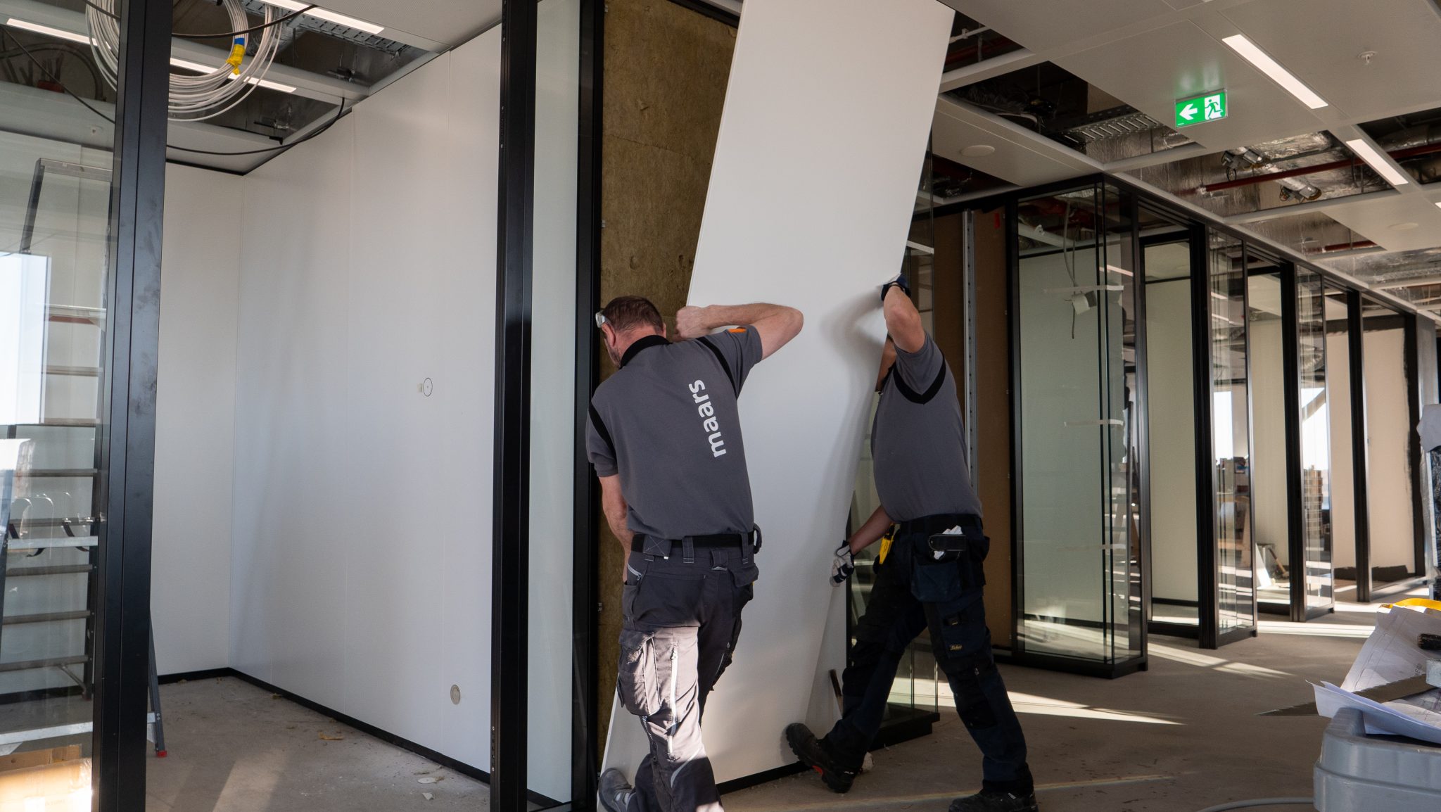 Partition walls that live - Maars Living