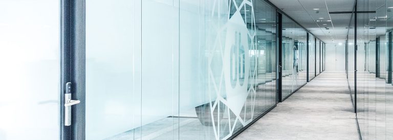 Partition walls that live - Maars Living