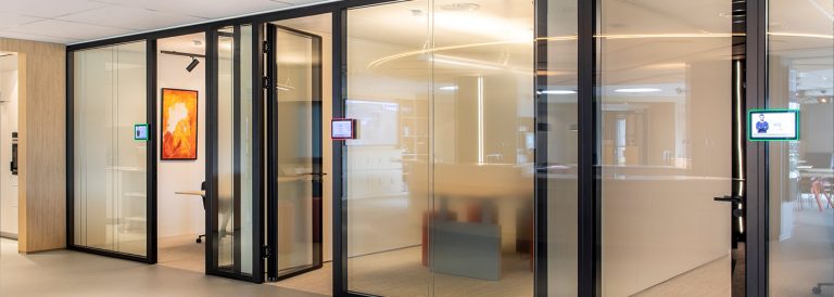 Partition walls that live - Maars Living